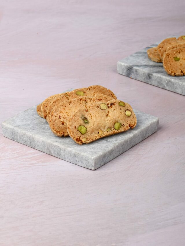 Buy Baked Hard Italian Pista Biscuits Online - Luckys Bakery