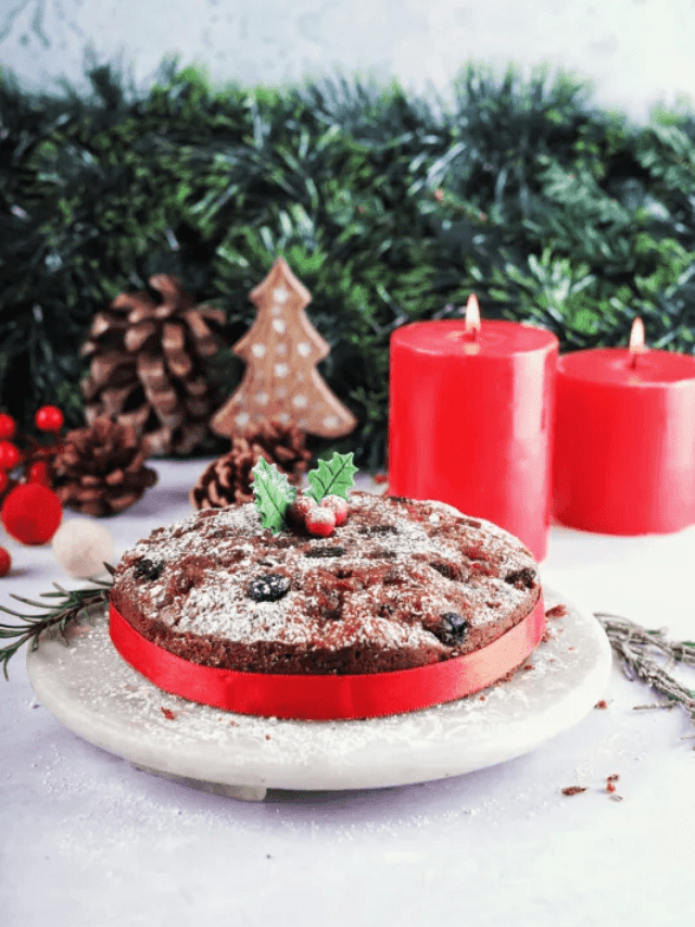 Buy Online Delicious Decorated Cake For Christmas - Luckys Bakery